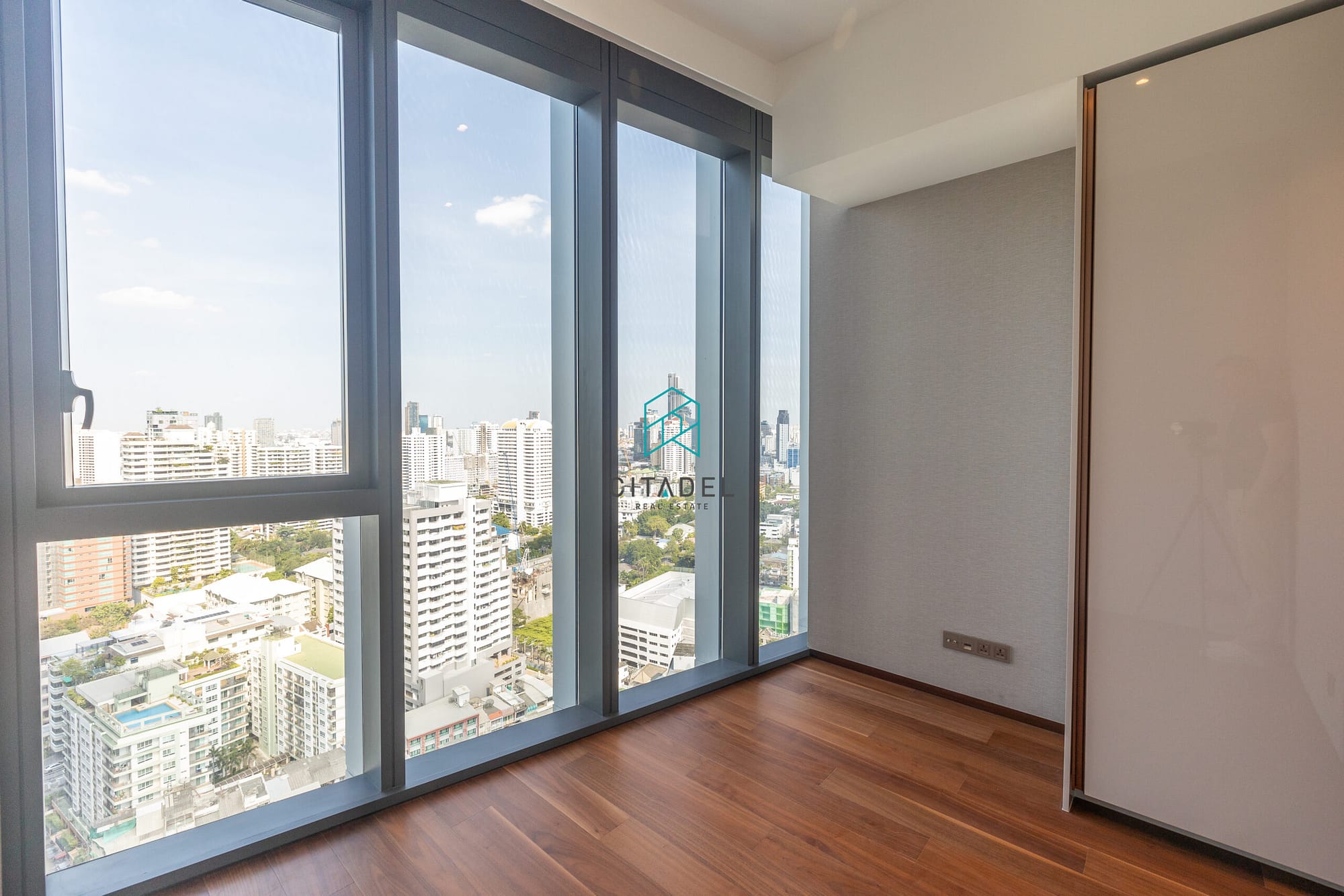 THAILAND'S BEST REAL ESTATE AGENCY - CITADEL